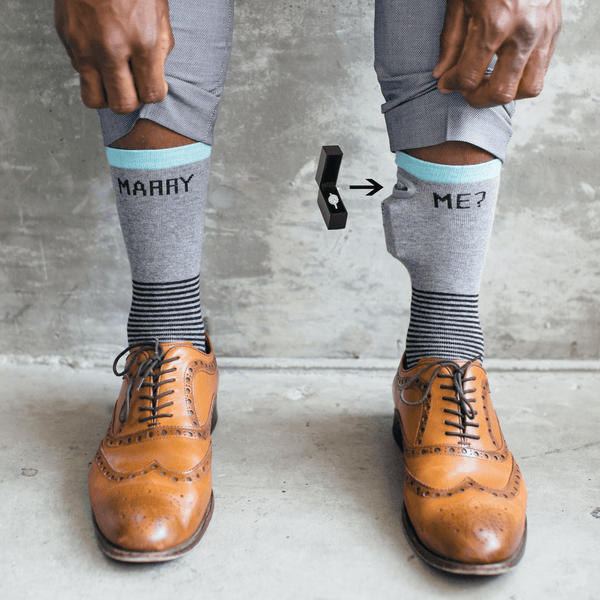 Thin Proposal Ring Box | Hide Engagement Ring | Small Black Discreet ...